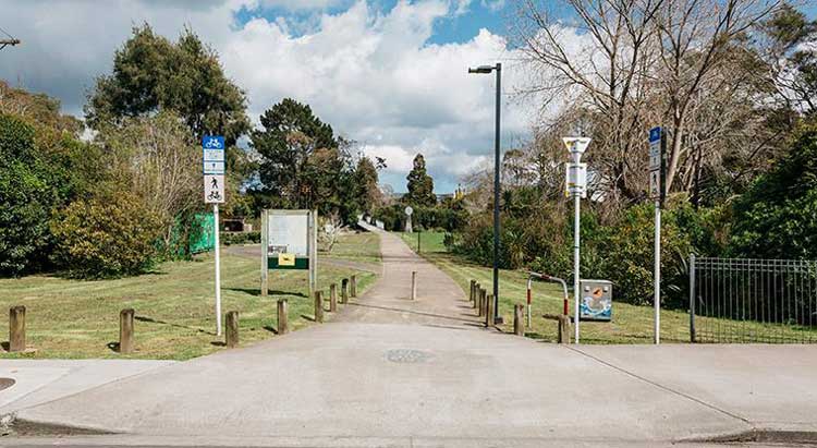 Oratia, West Auckland | Discover the West Auckland Suburb of Oratia